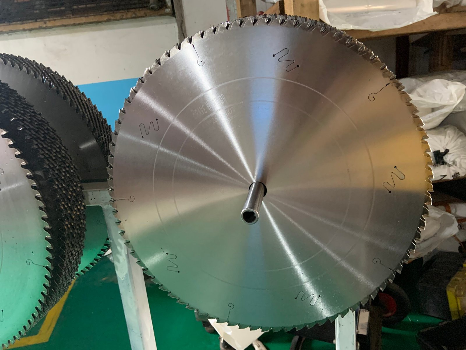 Industrial Grade Aluminum Saw Blades for Thick Materials
